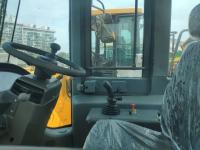 China 99% New Used Front Loader SDLG 956  Popular In Nigeria  162kw Engine Power For Construction  Yellow Engine for sale