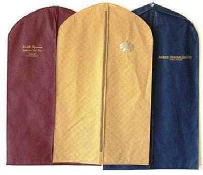 China Non Woven Suit Cover for sale