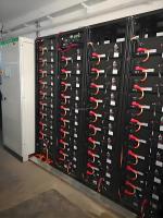 China 100kW 220kWh Commercial Energy Storage Cabinet with Liquid Cooling System | 3000kg Weight 1500×2300×1650mm Dimensions for sale