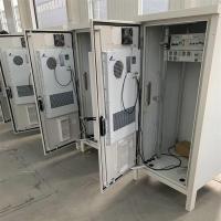 China Outdoor Weatherproof Communication Cabinet IP55/IP65 1300-2100mm with 1601-2400W UPS Load Capacity for sale