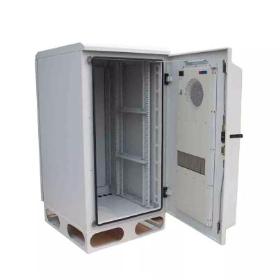 China Customization IP55/IP65 Waterproof Outdoor Telecom Cabinet (18U/22U/32U) for sale