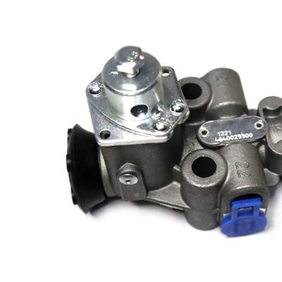 China Multi-Brand Compatible Bus Air Spring Adjustment Valve with Plug-and-Play Installation and Corrosion-Resistant Design for sale