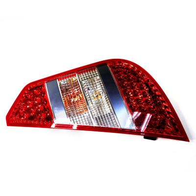 China Dongfeng Kinland/Tianlong Rear Combination Tail Lamp with Hybrid LED + Halogen Light Source and IP66 Dustproof Waterproof Protection for sale