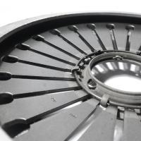 China Heavy Truck Clutch Pressure Plate Assembly, Reliable Clutch Cover For Bus And Cargo Truck for sale