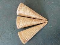 China 3.37kw Stain Steel Ice Cream Cone Maker Automatically Close Baking Plate for sale