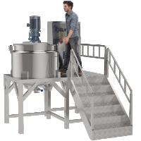 China 316L Stainless Steel Vacuum Lotion Mixing Electrically Heated High-speed Shear Reactor High Shear Mixing Tank for sale