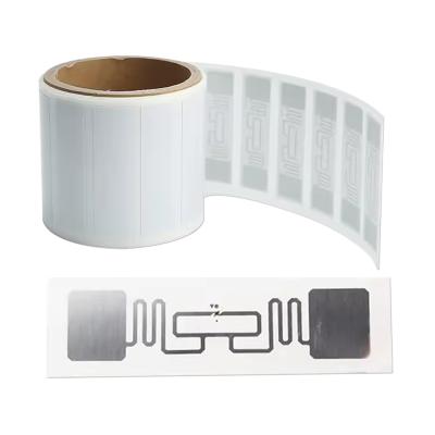 China Water Resistant UHF RFID Label Sticker Roll 25mm 50mm Customizable NFC Tag for Smart Applications for sale