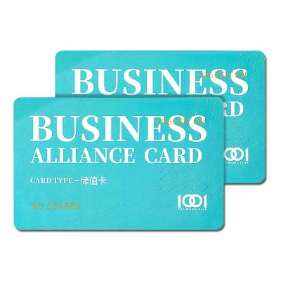 China Custom PVC Plastic Membership Cards with UV Coating Barcode Serial Number 85x54mm for sale