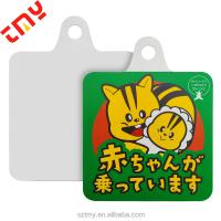 China Custom PVC Vinyl Hang Tag Label HD Printing Eco Friendly Die Cut Shape 110x80mm for sale