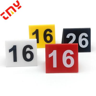 China Custom V-Shape Clear Acrylic Table Number Stand 5.5x6.3x4.5cm for Wedding Party Restaurant Display for sale
