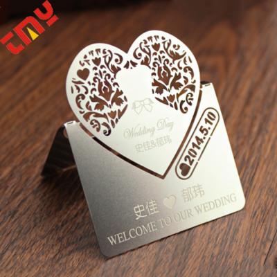 China Custom 3D Popup Metal Wedding Invitation Card Carved Design Box Envelope 85x54mm for sale