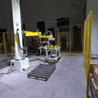 China Small Robot Palletisers Column Type  Single Column Robot Palletizer Arm Low Level For Carton Box for sale