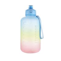 China Portable Motivational Workout Plastic Water Bottle Half Gallon With Handle for sale