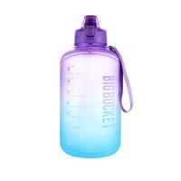 China Portable Motivational Workout Plastic Water Bottle Half Gallon With Handle for sale