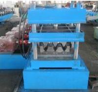China 22Kw Heavy Duty Galvanized Steel Guardrail Roll Forming Machine for Three-Wave Railway Guardrail 16000mm Length for sale