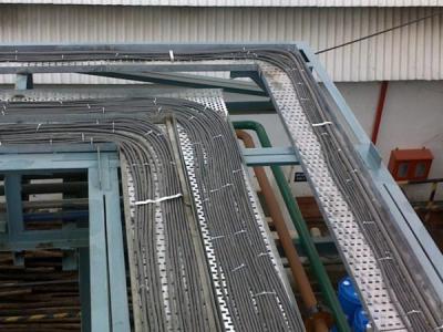 China Single Chain Drive Cable Tray Roll Forming Machine 22KW 8m/min for sale
