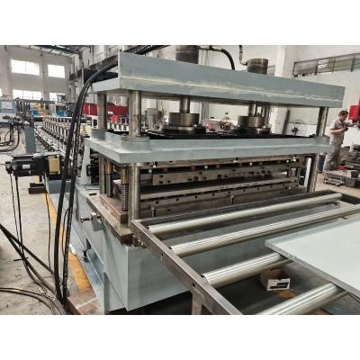 China 0.5mm Aluminum Rack Roll Forming Machine PLC Control Automation Box Cover for sale