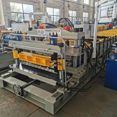 China Glazed Tile Roof Panel Roll Forming Machine 0.3mm - 0.8mm Romantile Orientile for sale