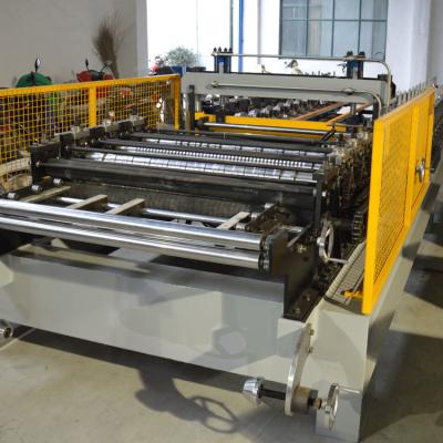 China 0.3 - 0.8mm PPGI Top Roof Panel Roll Forming Machine PLC Panasonic Control for sale