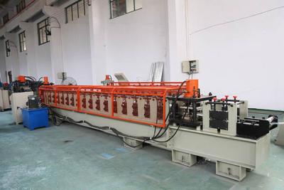 China Gear Box Driving Vineyard Post Roll Forming Equipment with Stable Performance for sale