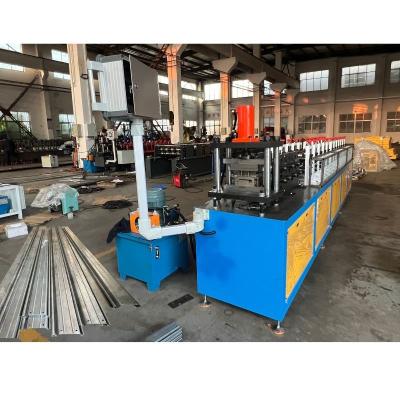 China Industrial Rolling Shutters Roll Forming Machine 0.7-1.2mm 3-4 Inches with Ribs for sale