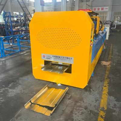China 0.3-0.8mm Aluminum Galvalume Steel Portable Hydraulic KR18 Roof Roll Forming Machine for sale