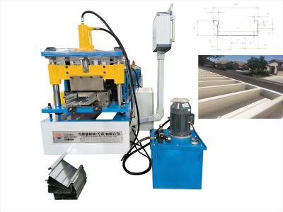China GI Aluminum Flat Pan Roll Forming Machine 0.3-0.8mm Thickness Hydraulic Cut 20 Stations for sale