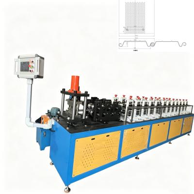 China línea de perforación integrada para puerta enrollada plana de seguridad Máquina formadora Cortinas rodillos industrial para bodegas y tiendas en Chile for sale
