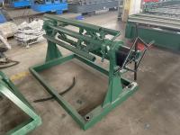 China Pre-painted Steel R101 R72 Trapezoidal Metal Roofing And Siding Roll Forming Machine 0.3-0.8mm for sale