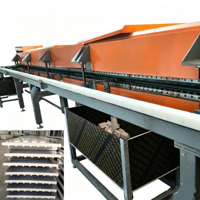China 0.4mm-0.7mm Aluminum and Galvanized coiL PPGI Great Wall Roof Panel PU Sandwich Panel Production Line Villa Exterior Roof Facade Custom Width Foam Thickness for sale