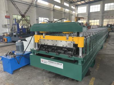 China 2.5 Inches Metal Deck Floor Roll Forming Machine With Chain Drive for sale