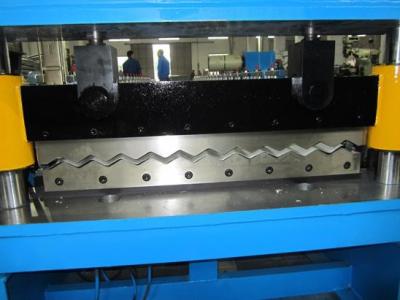 China PPGI GI Zinc Sheet Wavy Corrugated Roof Panel Roll Forming Machine 0.12-0.3mm Thickness for sale