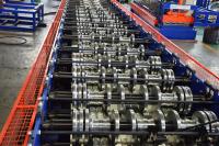 China 28 Rollers Galvanized Steel Deck Roll Forming Machine 0.7-1.2mm 15-30m/min for sale