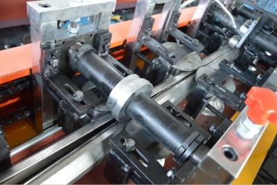 China 0.7-1.2mm Durable Galvanized Steel Cold Roll Forming Machine 12 stations Single Chain for sale