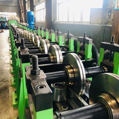 China Galvanized Steel Deck Roll Forming Machine 0.7mm Vigas Hydraulic Cutting for sale
