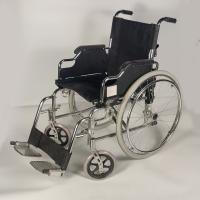 China Foldable Lightweight Aluminum Manual Wheelchair 44cm Seat Width 100kg Capacity Flip Up Desk Armrest for sale