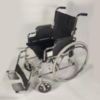 China Foldable Lightweight Aluminum Manual Wheelchair 44cm Seat Width 100kg Capacity Flip Up Desk Armrest for sale
