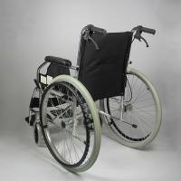 China Lightweight Aluminum Manual Wheelchair 100kg Capacity Solid Wheels United Brake QK869L for sale