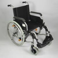 China Lightweight Aluminum Manual Wheelchair 100kg Capacity Detachable Front Wheel Quick Release Rear Wheel for sale