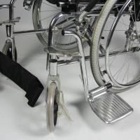 China Folding Steel Wheelchair 100kg Capacity Drop Back Detachable Footrest Easy Storage for sale
