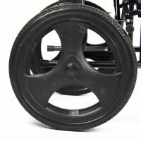 China Lightweight Foldable Manual Wheelchair 46cm Seat Width 100kg Capacity Aluminum Alloy with Flip-up Armrest for sale