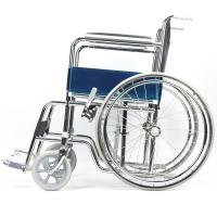 China Chrome Steel Frame Folding Manual Wheelchair 24 Inch Rear Wheels 100kg Capacity for sale