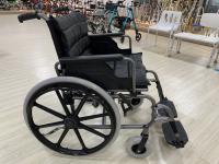 China XL 22 Inch Seat Folding Steel Wheelchair 125kg Capacity Detachable Arms for sale