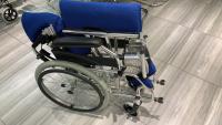 China Orange Lightweight Aluminum Manual Wheelchair 863L 100kg Capacity 46cm Seat Width for sale