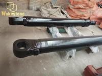 China Excavator Bucket Cylinder Boom Cylinder Boom Cylinder For Excavator CAT390 for sale