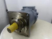 China 4439383 4440905 Kawasaki MX750 Swing Motor For Hitachi EX1900 Excavator Genuine Hydraulic Slew Drive Assembly for sale