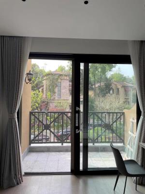China Fiberglass Yarn Polyester Sliding Aluminum Screen Door Installation for sale