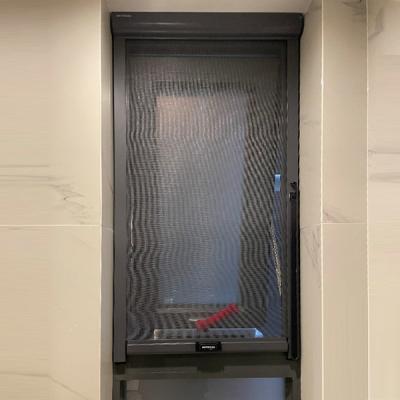 China Aluminium Frame Doors And Windows Aluminum Tilt Turn Casement Window Roller Screen Door for sale