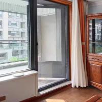 China Outward Casement Retractable Screen Window Fly Screen Windows For Residential Houses for sale