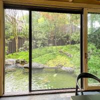 China Hennesa Glass Fiber Black Net Insect Aluminium Sliding Mesh Door for sale